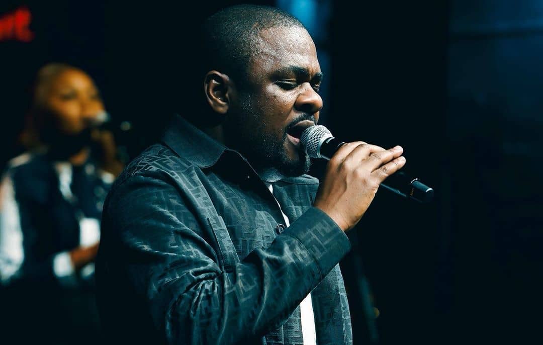 Mike Kalambay fait salle comble au Zénith de Paris ce soir - Enquete.cd